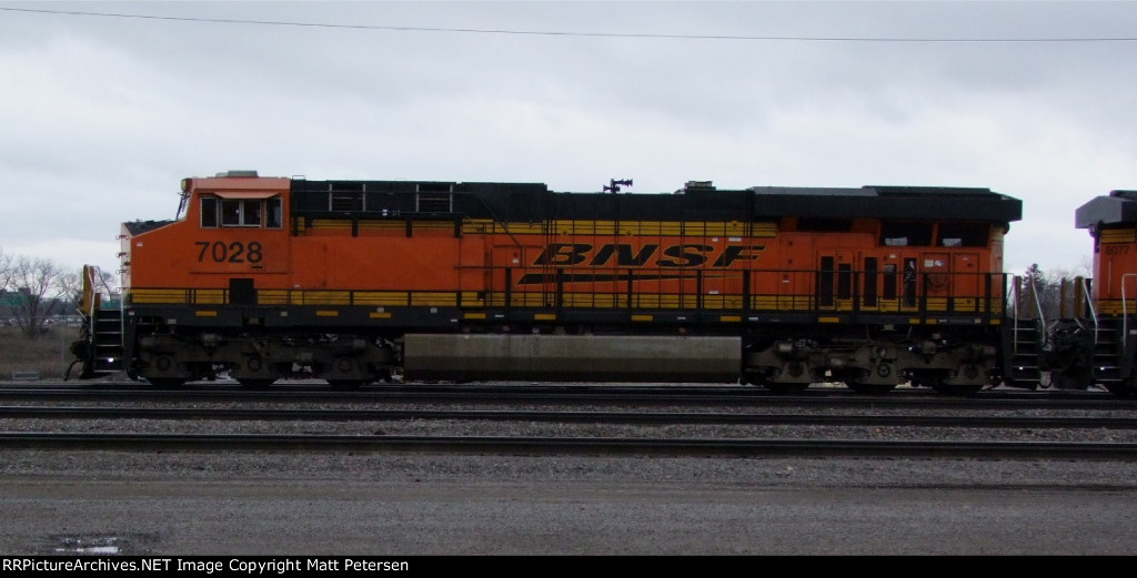 BNSF 7028
